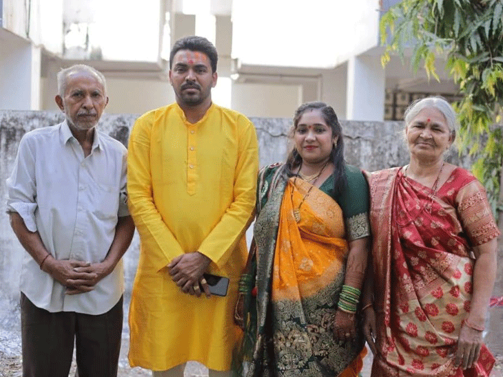 A case of murder has been registered against Manish Solanki, who ...