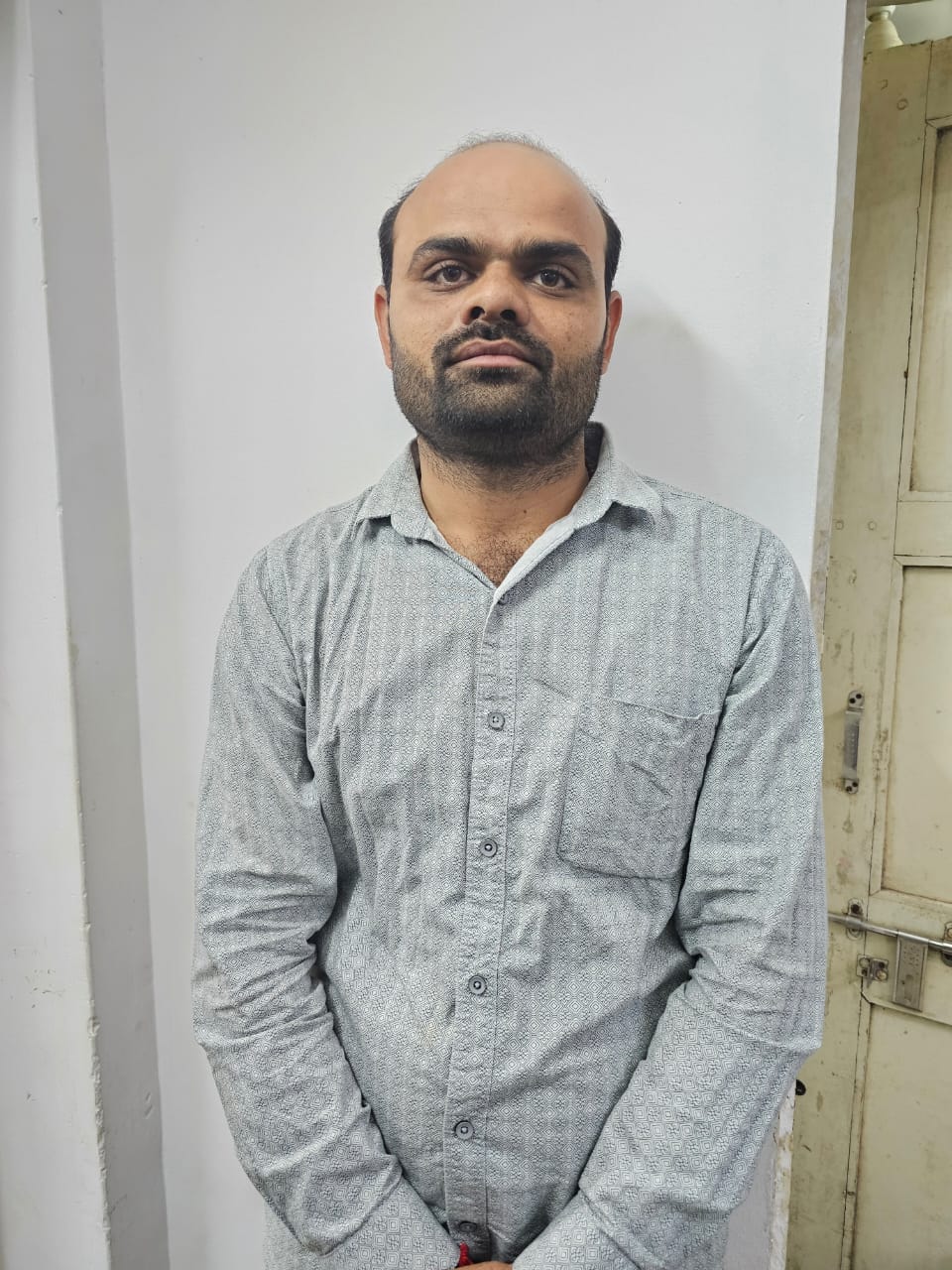 7 arrested along with two more accused in fake office scam on Monday ...