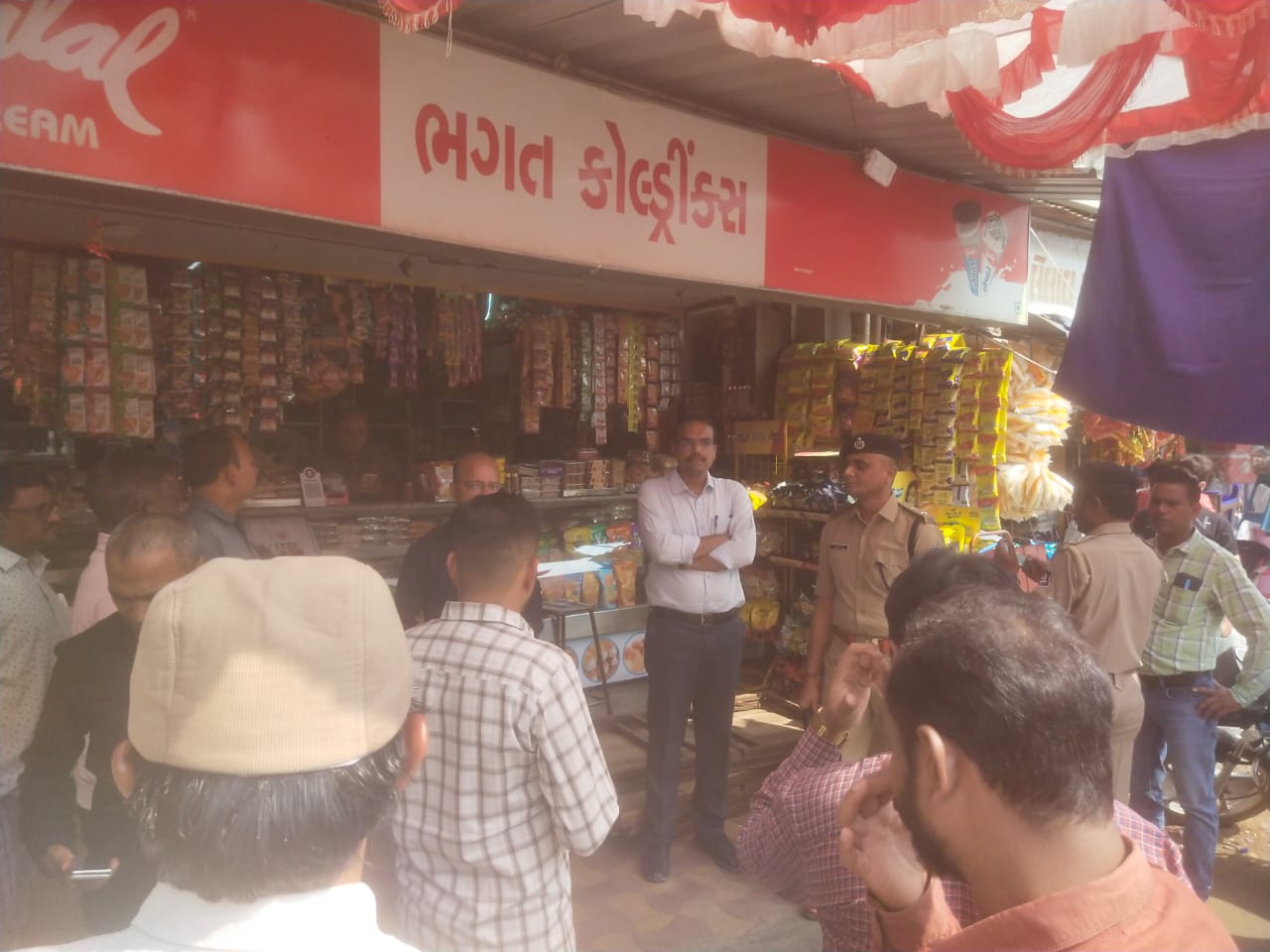 The Collector, who was out to inspect the operation of the Godhra ...