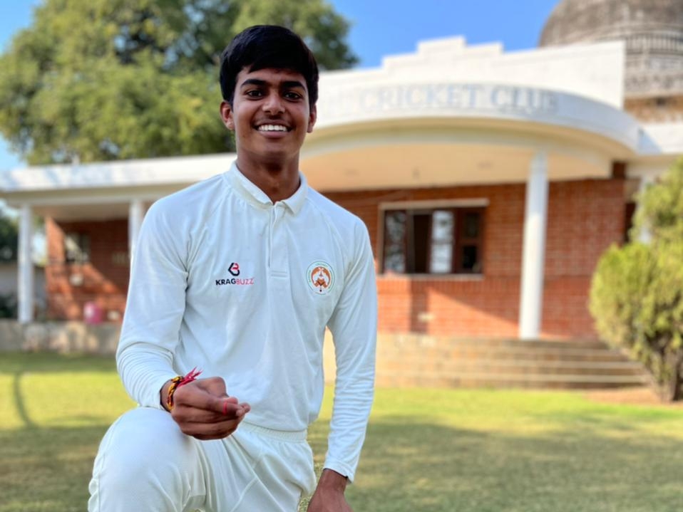 A young cricketer from the Patidar community will go to Dubai to play ...