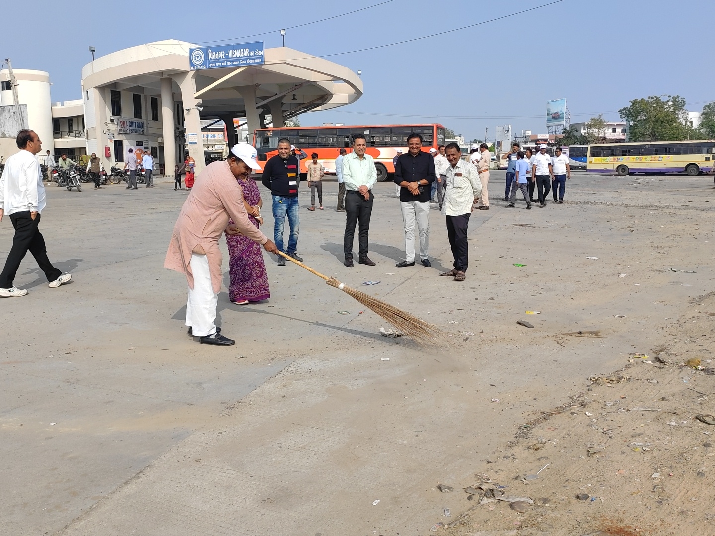 'Shubh Yatra, Swachh Yatra' internal cleanliness campaign launched at ...