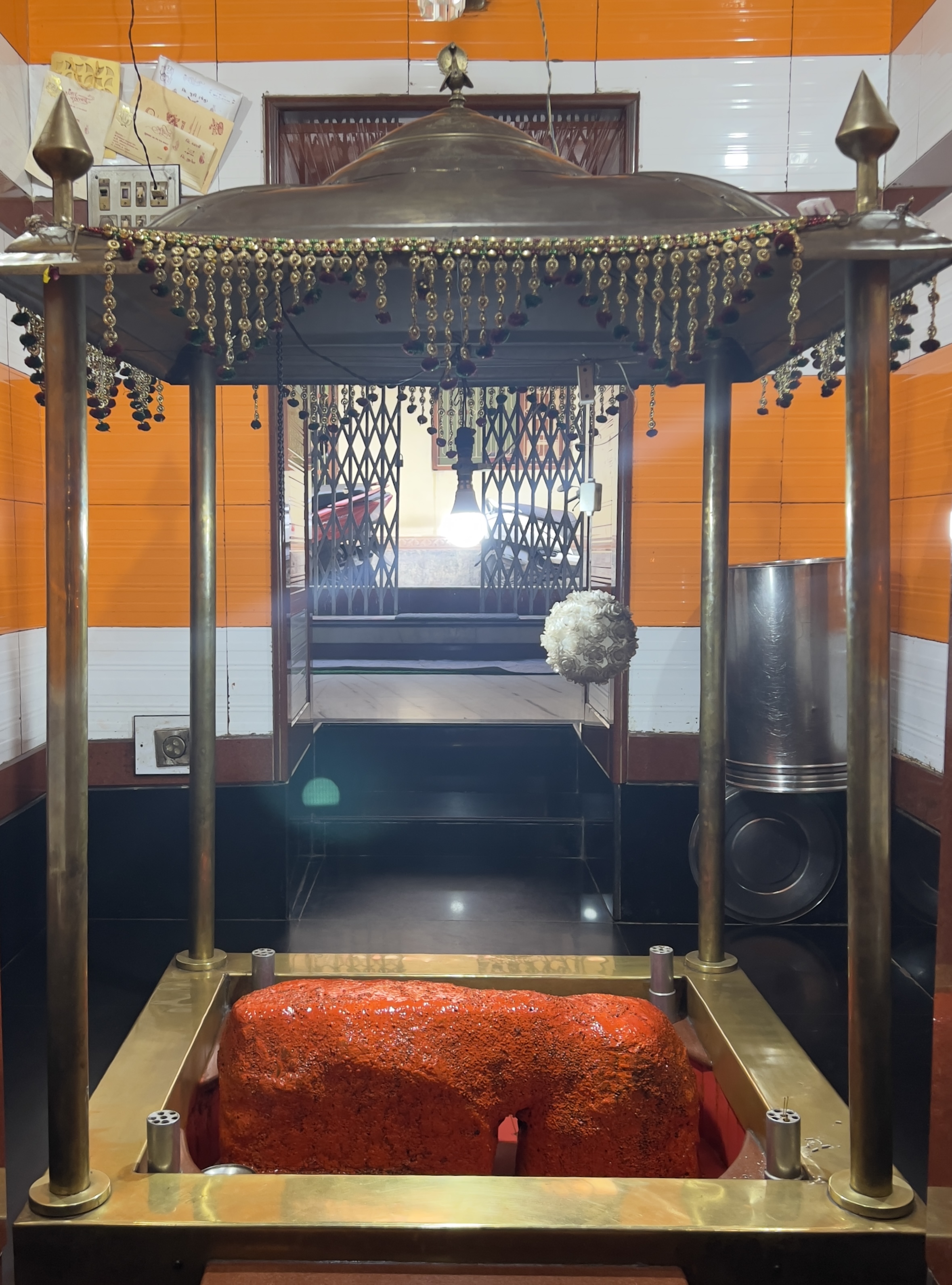 The mythical Hanumanji temple in Ganadevi Kumbharwad has become a place ...