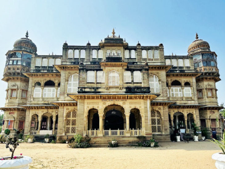 Vijay Vilas Palace in Rajput style of architecture