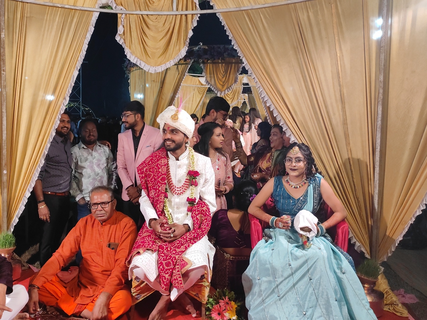 12 The newlyweds took steps into dominion | 12 નવદંપતીએ પ્રભુતામાં ...