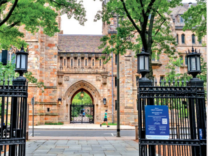 Controversy: 80% of Yale students get A grade, professors say - What ...