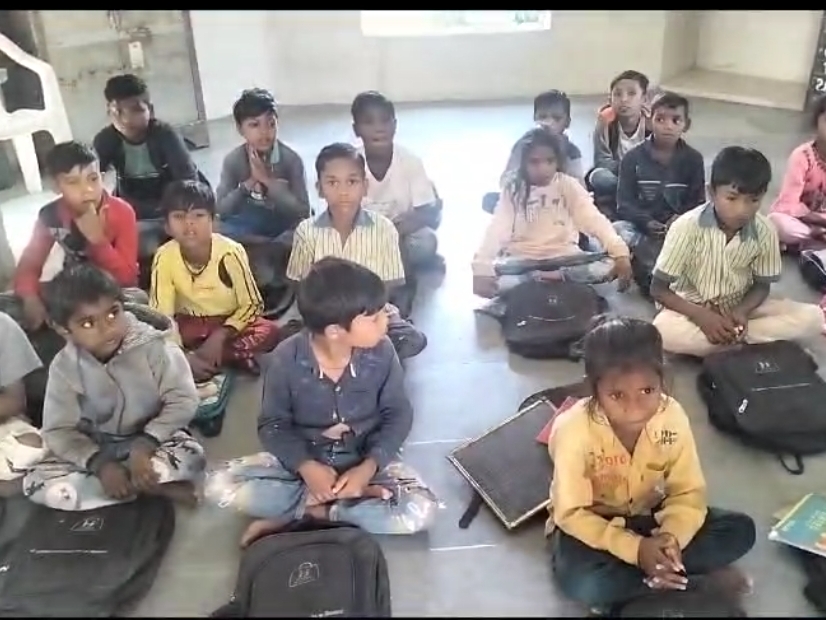 Shortage of teachers in primary school of Kimoj village of Jambusar ...