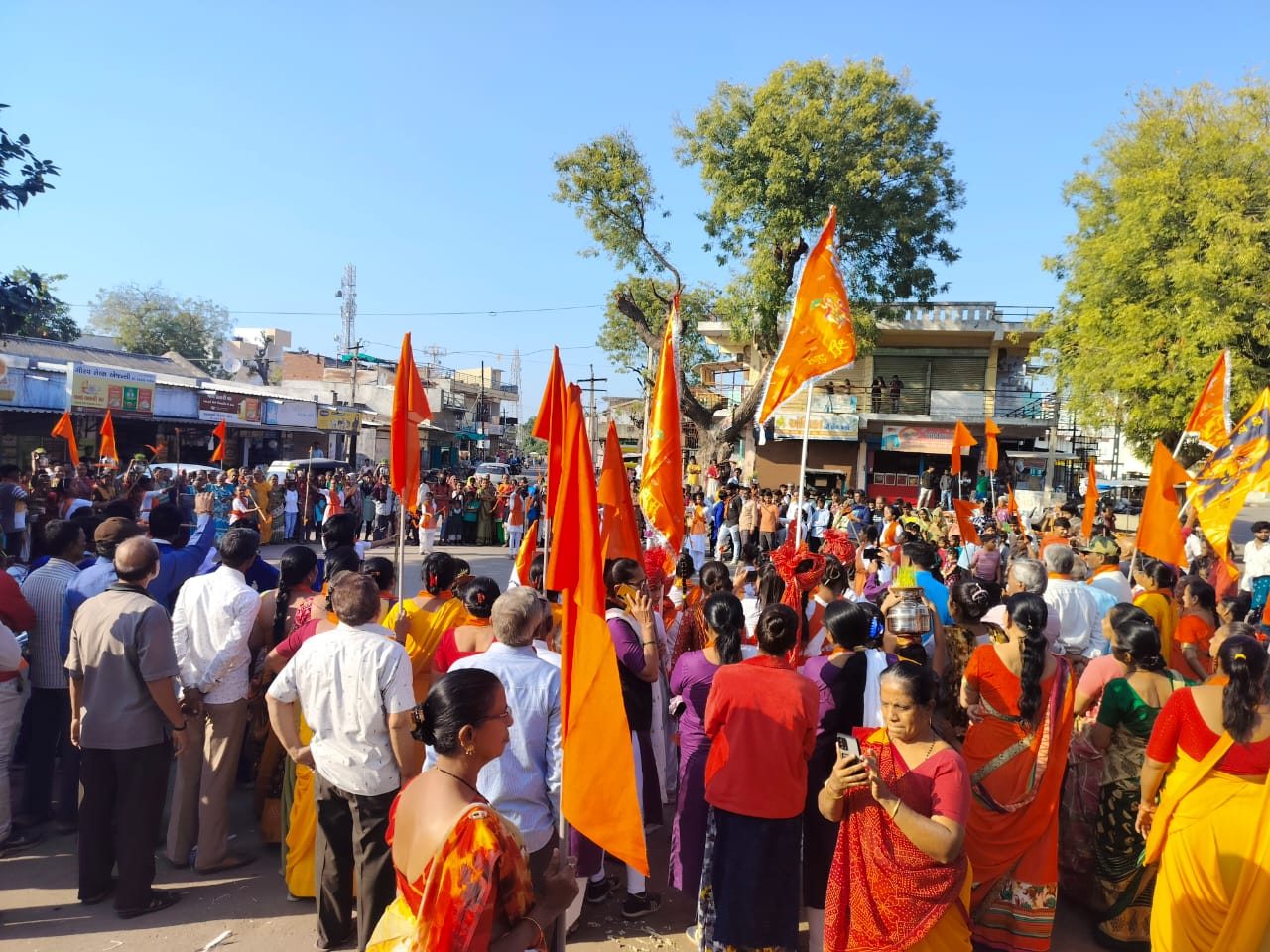 Ayodhya Akshat Kalash Yatra is celebrated by townspeople arriving at ...