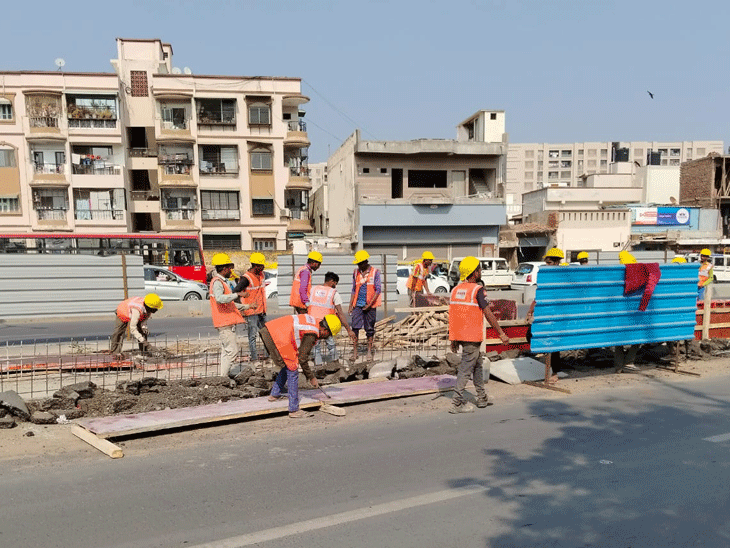 Operation of VVIP Road on war footing.24-hour work to prepare Ahmedabad ...