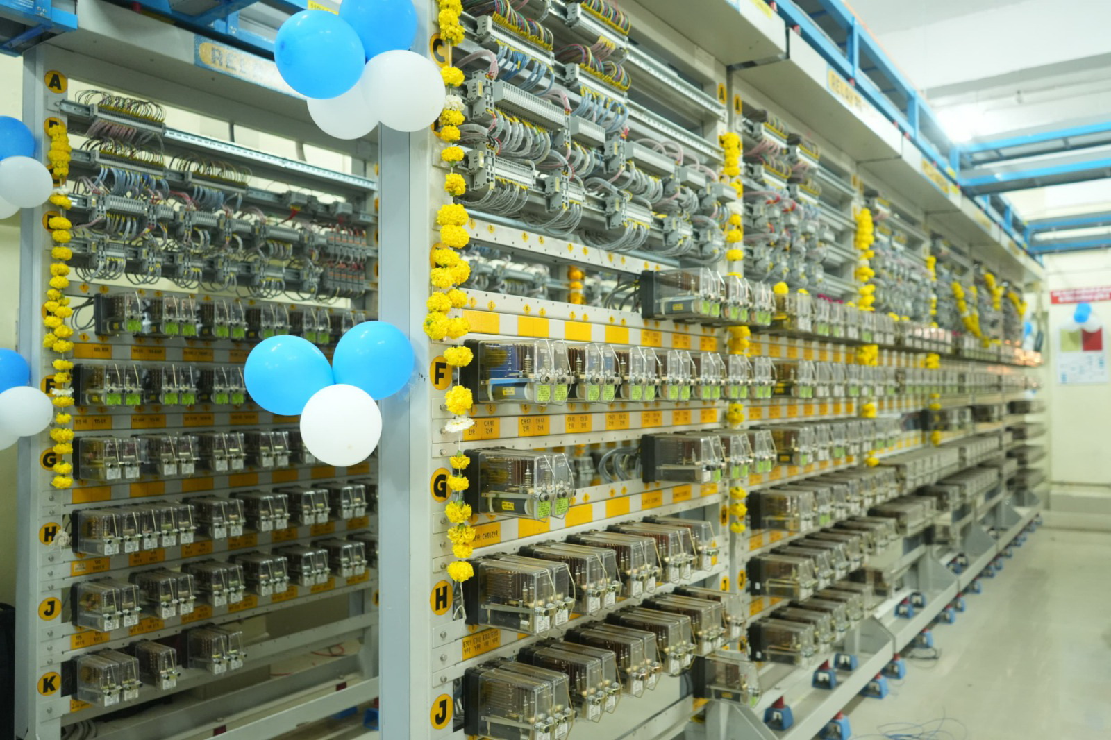 Modern electronic interlocking panel installed | આધુનિક ઈલેક્ટ્રોનિક ...