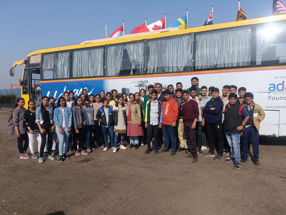 Students of Sri Muktjivan Vidyalaya, Isanpur, Ahmedabad visit Adani ...