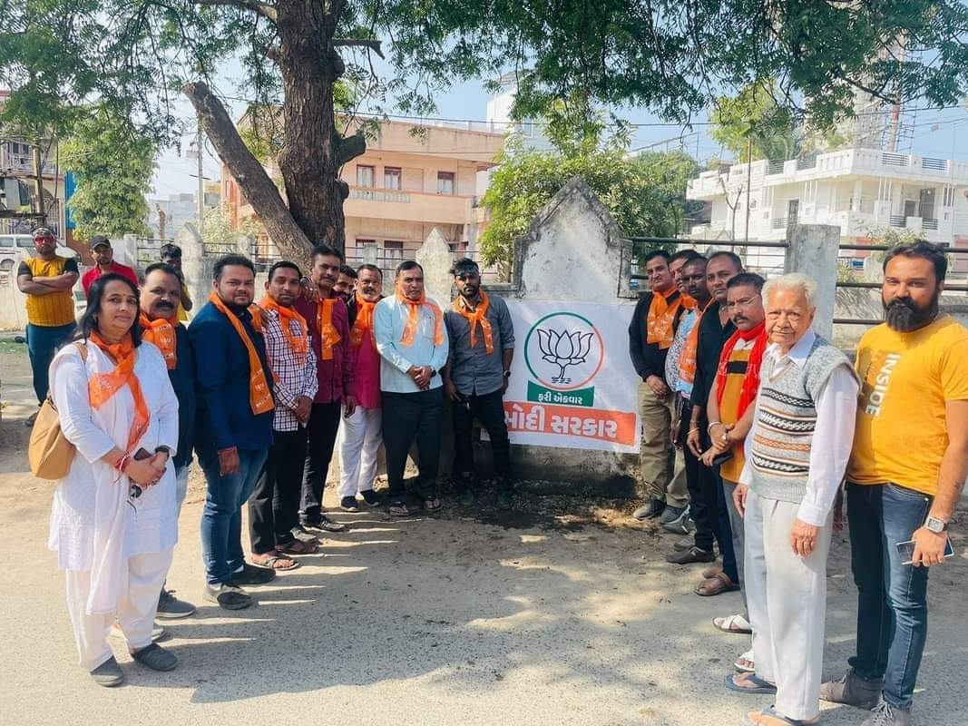 Popular MLA of Godhra Assembly CK Raulji took up the Bhint Chitran Lok ...