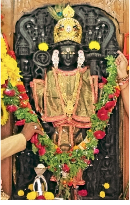 A statue of Ranchodji similar to Ram of Ayodhya survives in Rampara ...