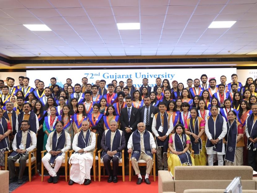 Manthanbhai Praveenbhai Awarded Medal in Hindi Subject at Gujarat ...