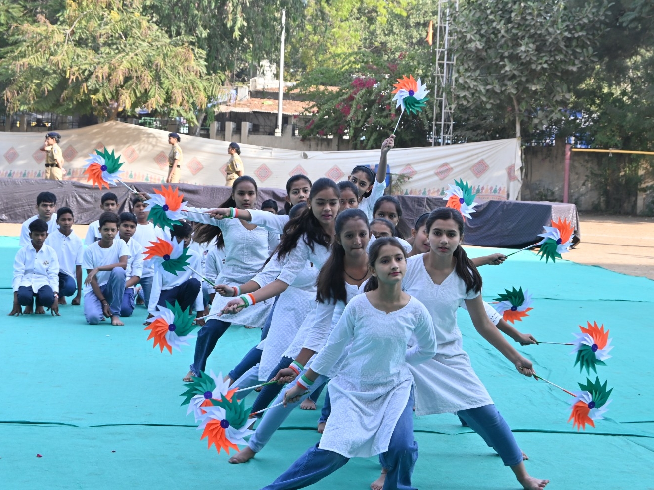 Flag Salute by former student Major Chintan Parmar at Zenith School ...