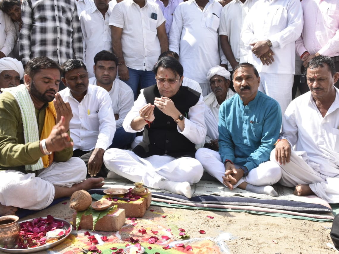 Minister Balwant Singh Rajput inaugurated the road from Nana Naita to ...