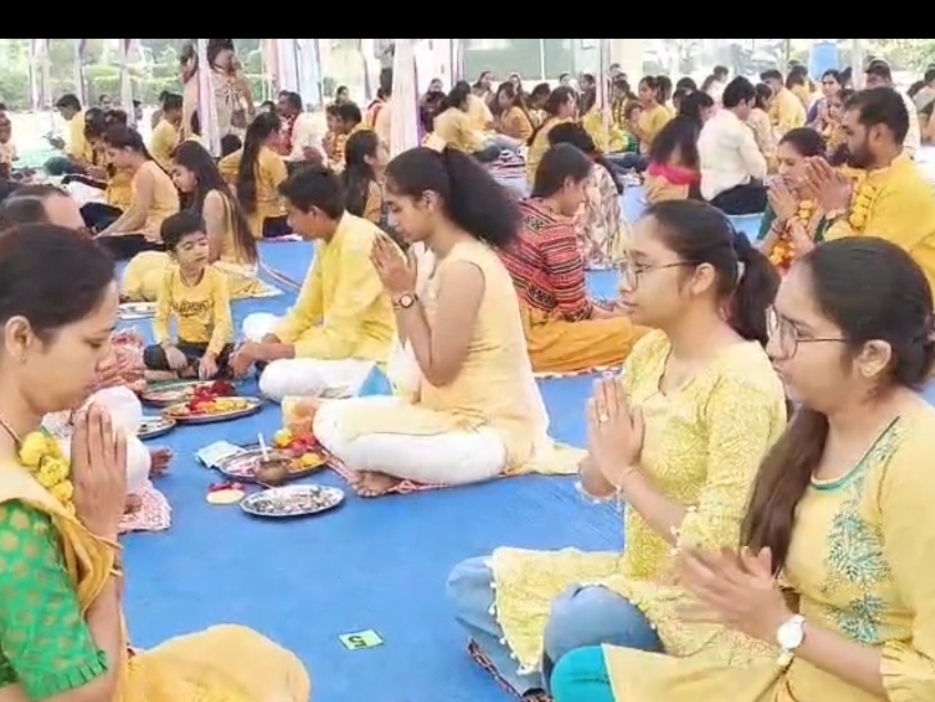 Matru-Pitru Poojan Day was celebrated in Jai Ambe International School ...