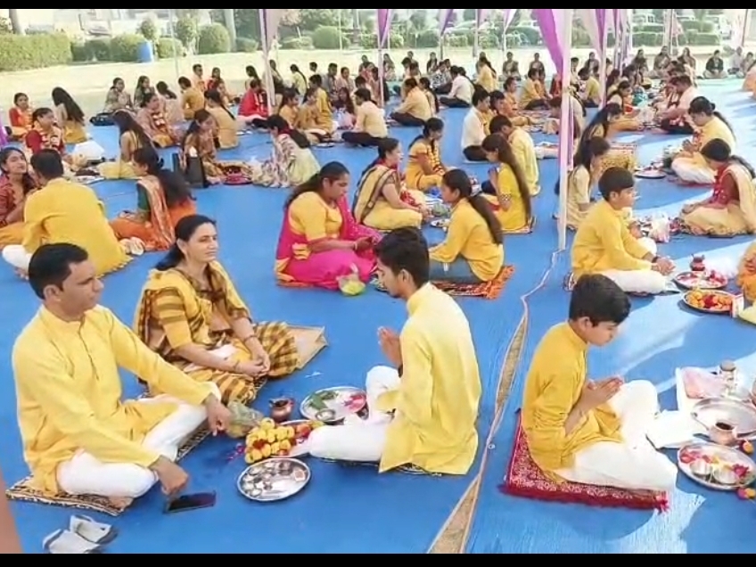 Matru-Pitru Poojan Day was celebrated in Jai Ambe International School ...