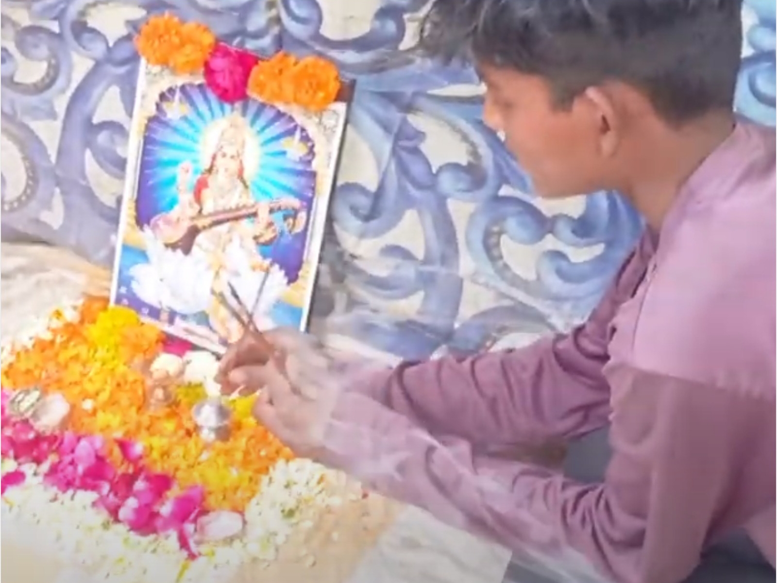 Saraswati Poojan was performed by the slum children by the Mango People ...