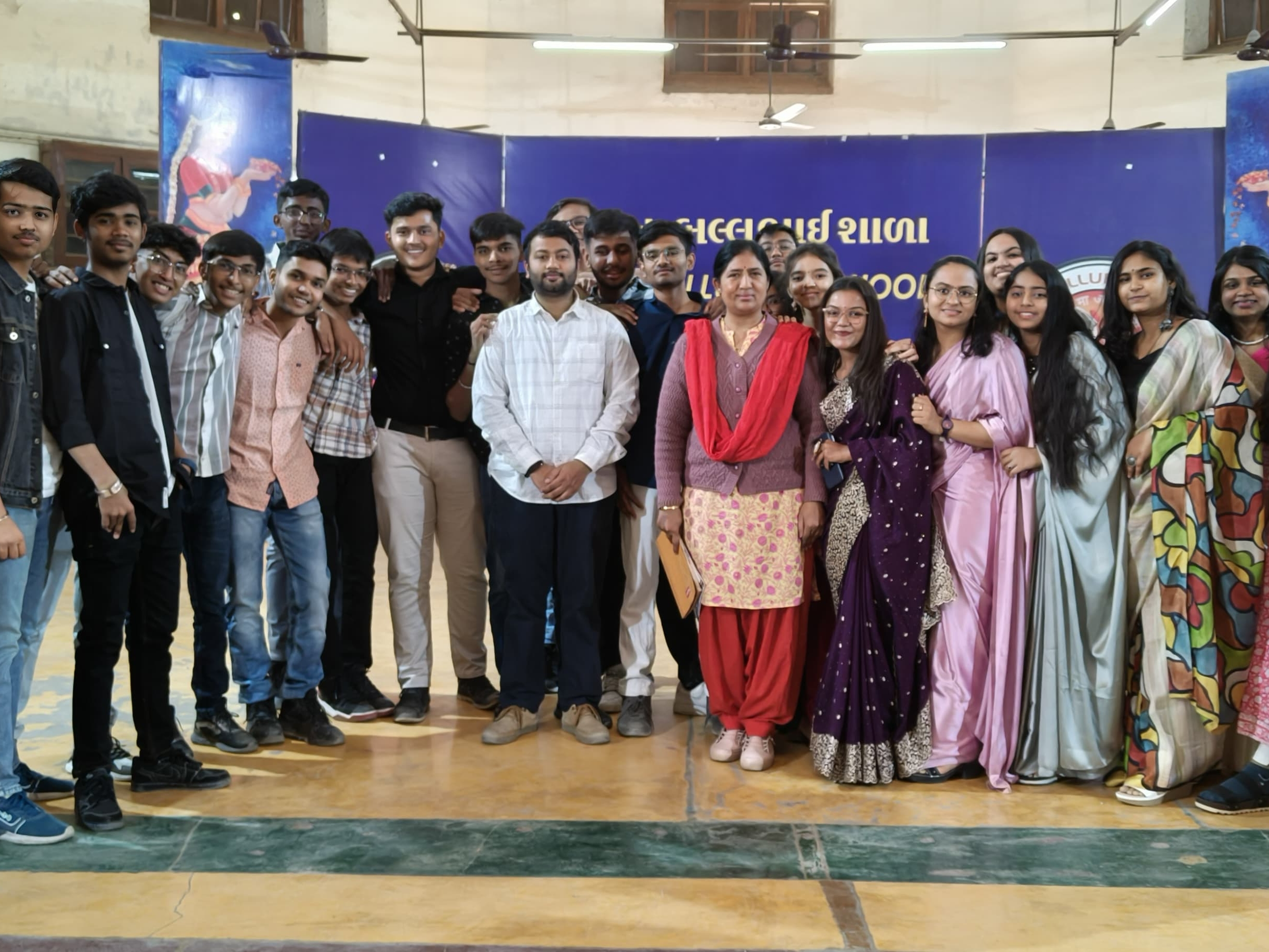 Dewan Ballubhai Secondary School Kankaria conducted a farewell ceremony ...