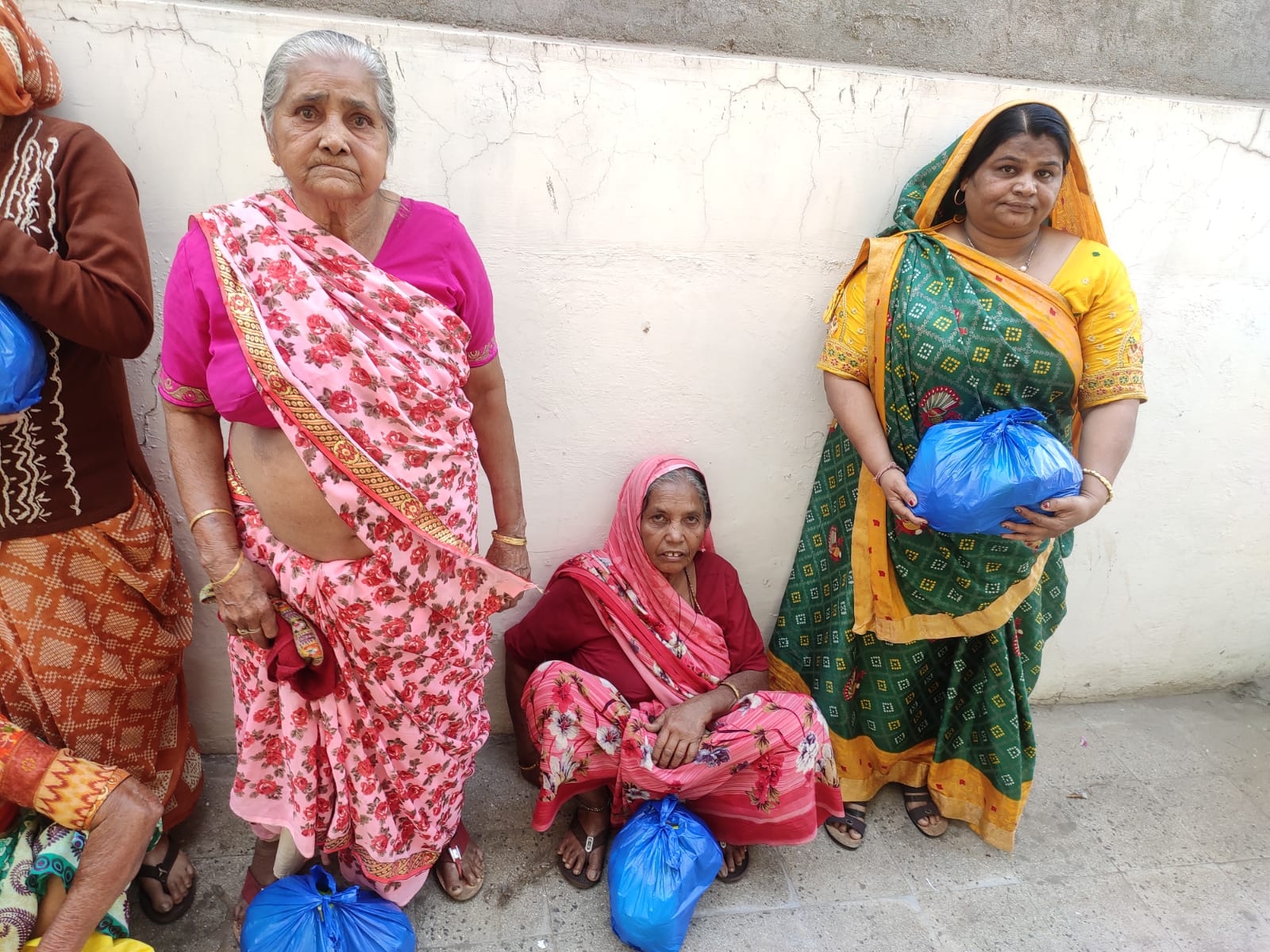 Distribution of grain kits by Manatha Campaign Charitable Trust ...