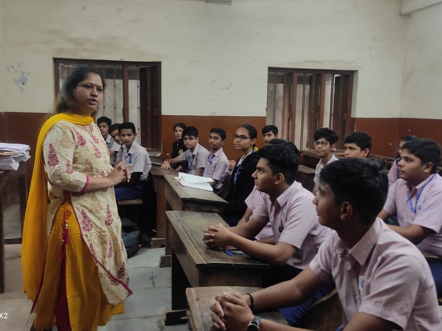 Kankaria's Dewan-Ballubhai Secondary English School St. A heartwarming ...