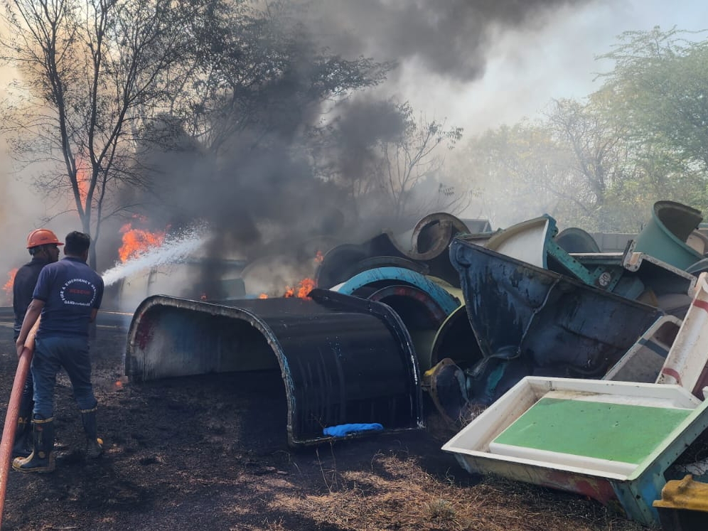 A fierce fire broke out in a field on Kakheja Road in Gandhinagar, the ...