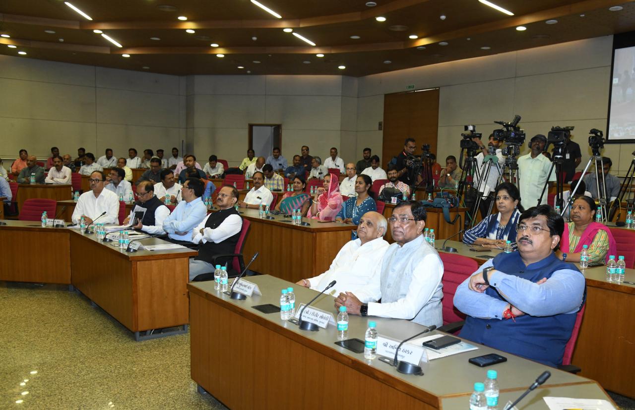 10 km six-lane elevated corridor from Narol to Visala to Sarkhej, Vav ...