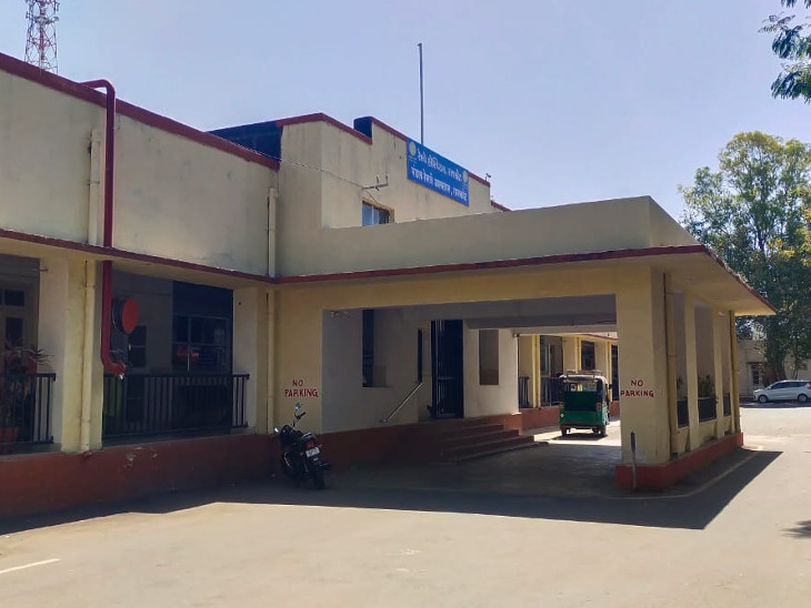 Gross negligence of Rajkot Railway Hospital