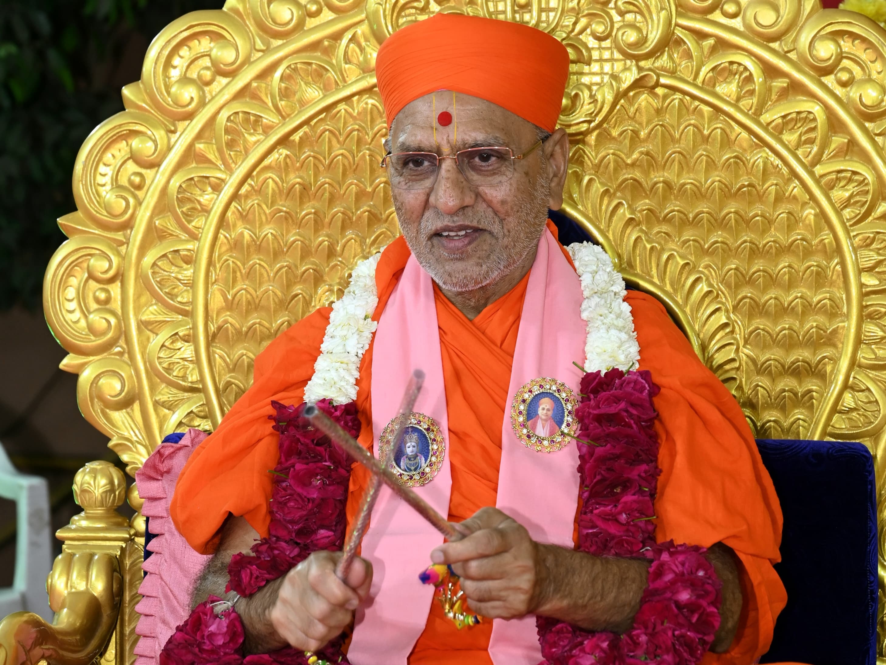 Bavla Shree Swaminarayan Temple celebrated grandly with poojan-archan ...