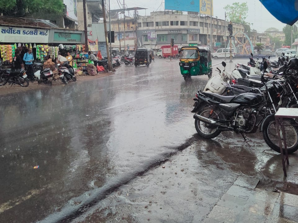 Change in the weather of Bharuch city, people living in extreme heat ...