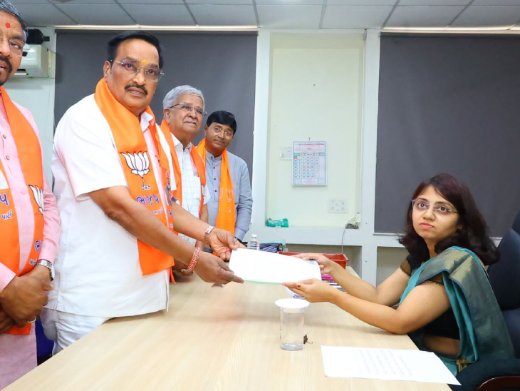 Amit Shah from Gandhinagar, CR from Navsari. Patil and some candidates ...