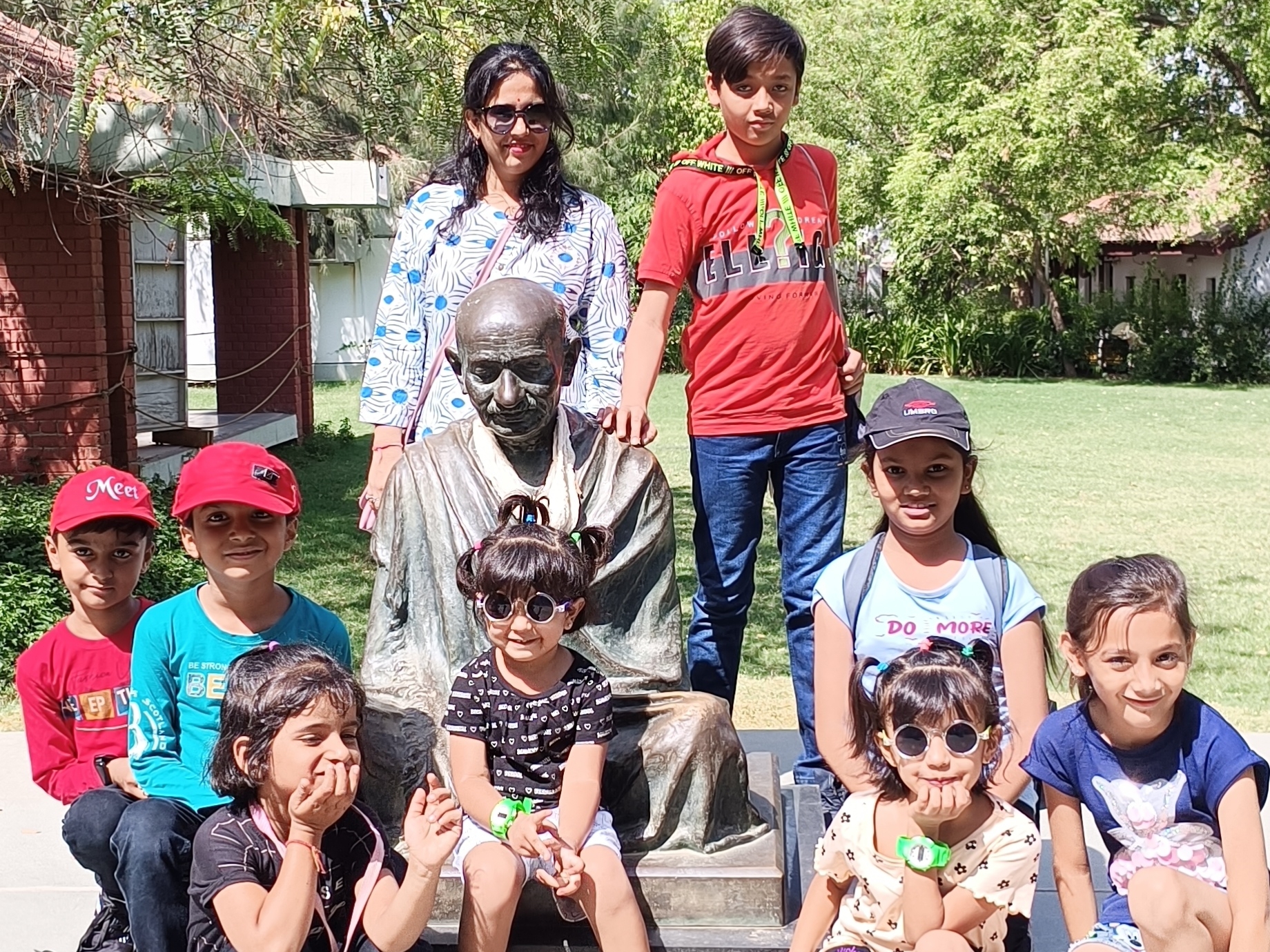 Children of Purohit Tuition visit Sabarmati Gandhi Ashram and Sundarban ...