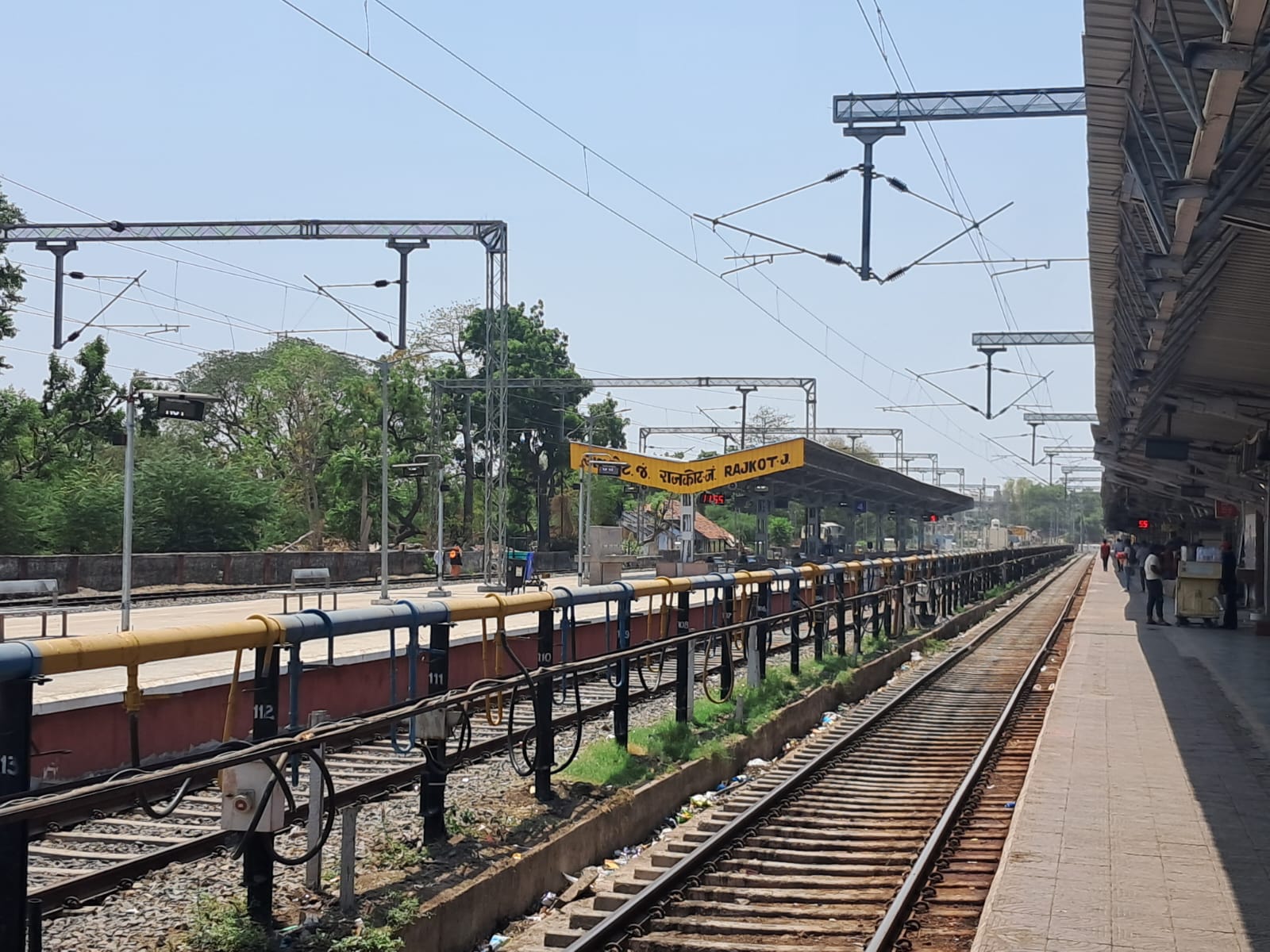 Lack of facilities including sheds, fans, lights, water, toilets on ...