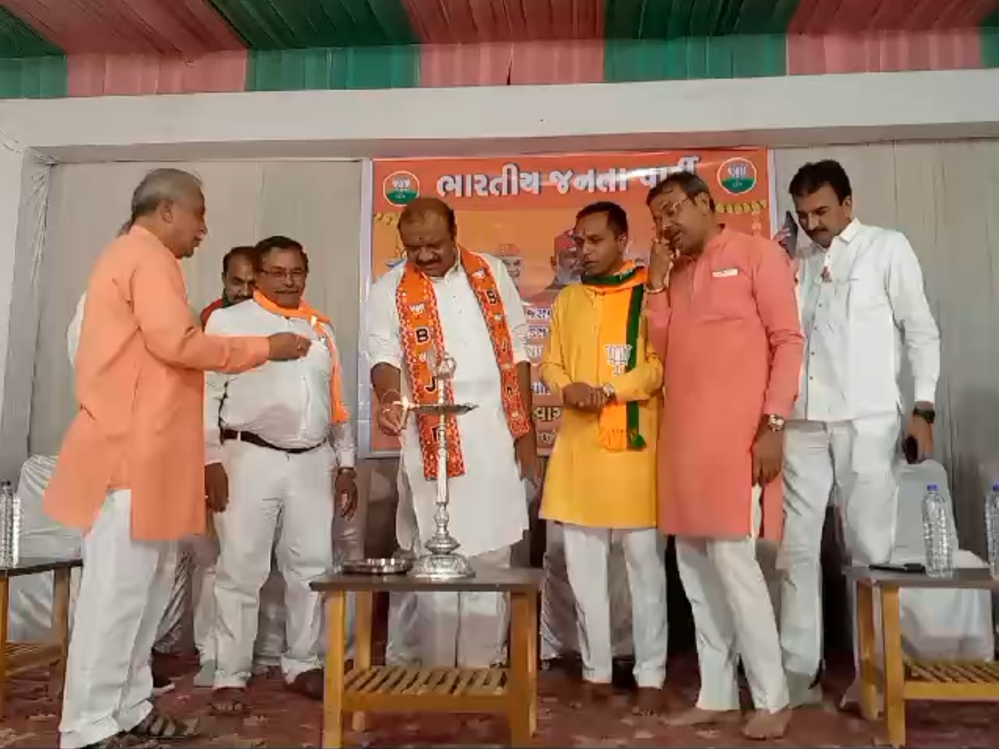 In the Prajapati Samaj convention held at Dahod, the Prajapati Samaj ...