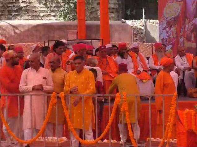 Renovation work of 400-year-old Krishna Pranami temple in Jamnagar ...