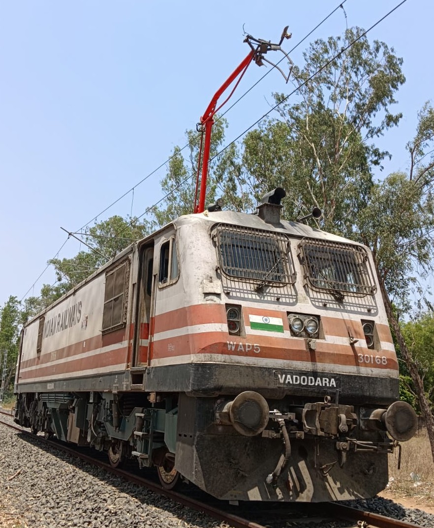 Trial run of Nadiad-Modasa train fails | ભાસ્કર એક્સકલુઝિવ: નડિયાદ ...