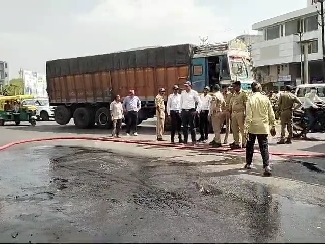 Sabarmati gas pipeline caught fire again | સાબરમતી ગેસની પાઈપલાઈનમાં ...