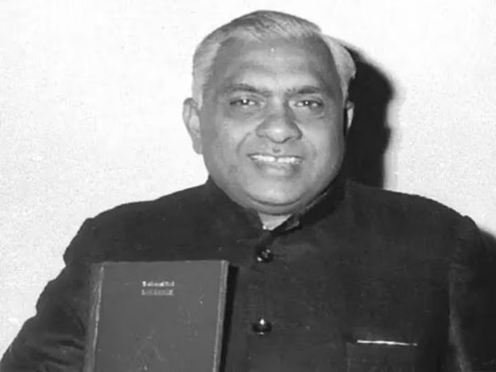 The killing of the legendary leader of the country, who was Sutradhar ...