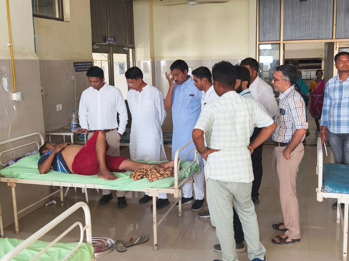 After being elected MP from Valsad district, Dhawal Patel paid a ...