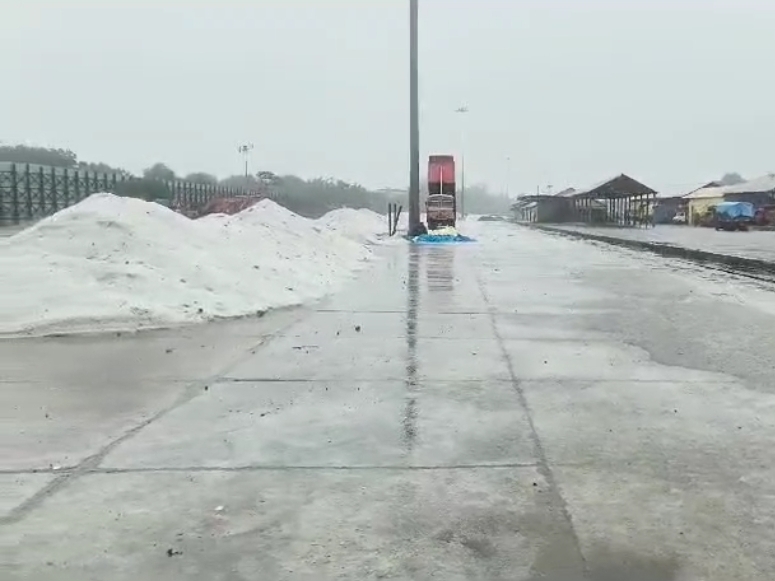 Thousands of tonnes of salt washed away by rain in railway yard at ...