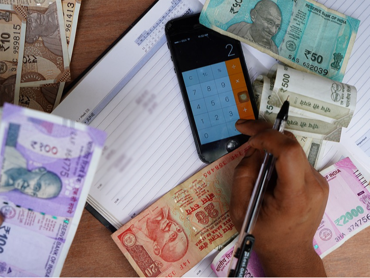 CA opens accounts of staff men and conducts benami transactions ...