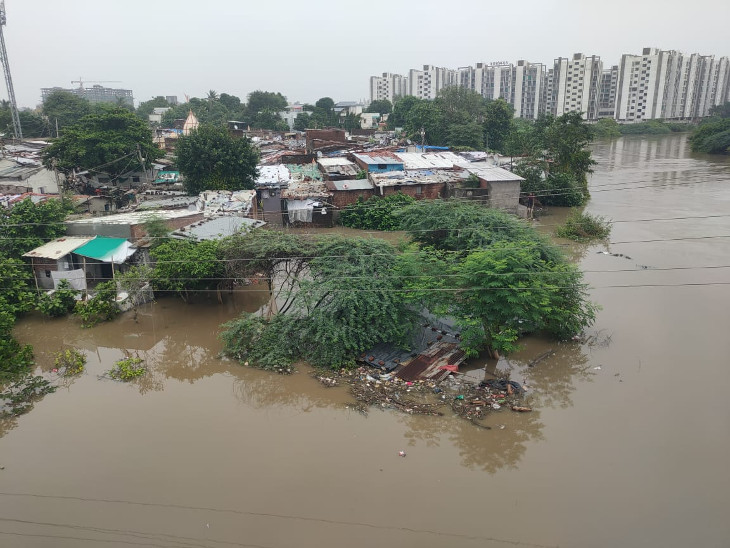 Flood threat continues over Vadodara | વડોદરામાં ત્રીજા દિવસે પણ ...