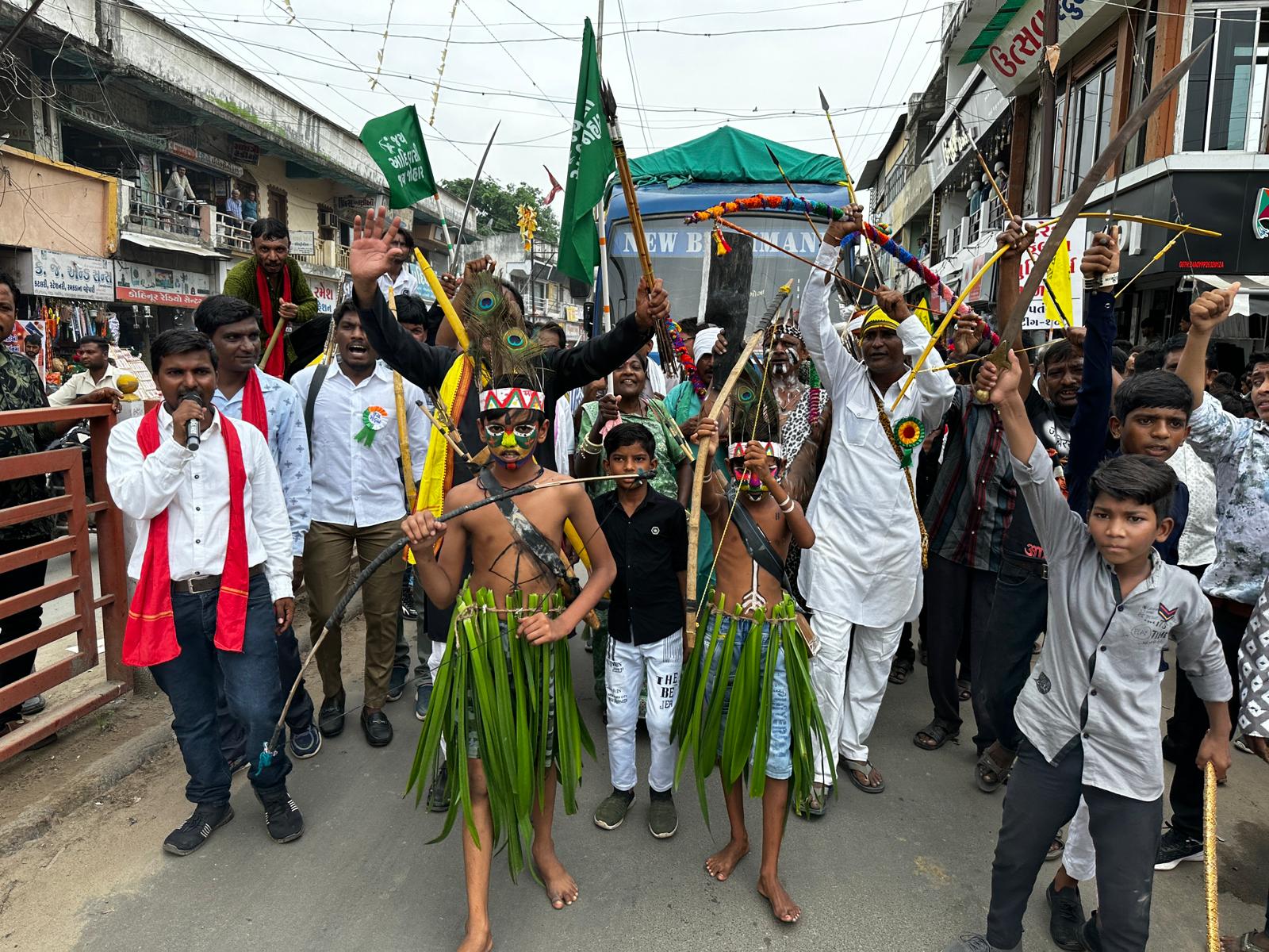 From Ambaji to Umargam to celebrate World Adivasi Day, rally in ...
