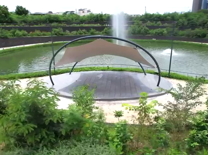 Oxygen Park prepared on Sindhu Bhawan Road; Attractions including open gym, children's sports ...