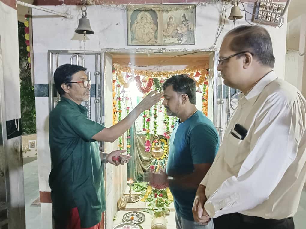 Aarti of Siddeshwar Mahadev and Bharat Mata was organized by BJP ...