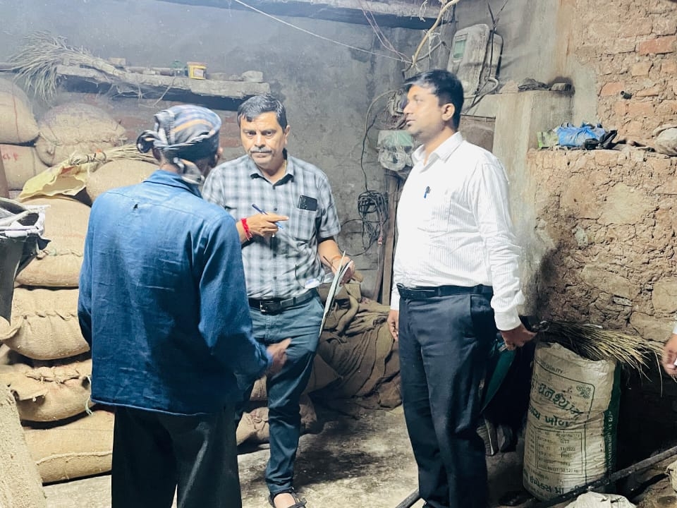 Panchmahal District Supply Officer and staff conducted random ...