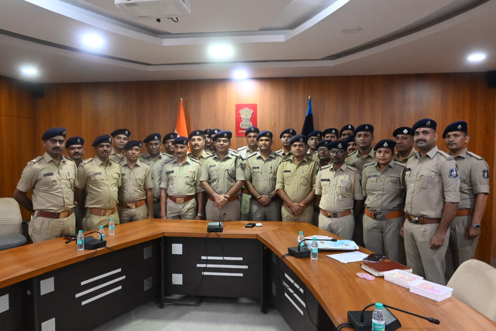 29 police personnel were promoted in Navsari District Police | આ ...