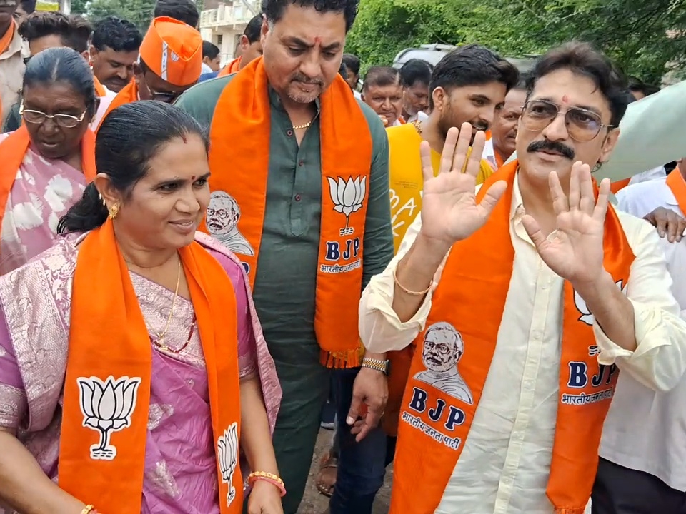 BJP's star campaigner Hitu Kanodia launched the Botad District BJP Scheduled Caste Morcha ...