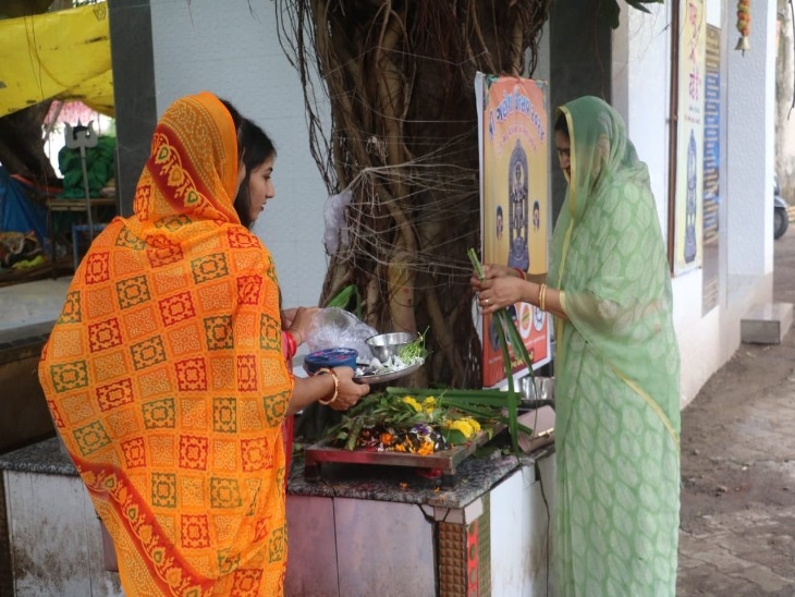In Gohilwad, lucky women and maidens celebrated Kevada Trij with ...