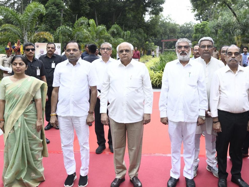 Chief Minister paid tributes to 11 forest martyrs at the state's first ...